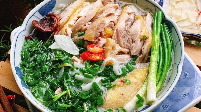 Danh sách 8 quán phở gà nổi tiếng tại Nha Trang