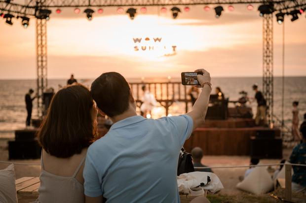 WOW Sunset Show: Trải Nghiệm Ánh Hoàng Hôn Tuyệt Vời ở Phú Quốc