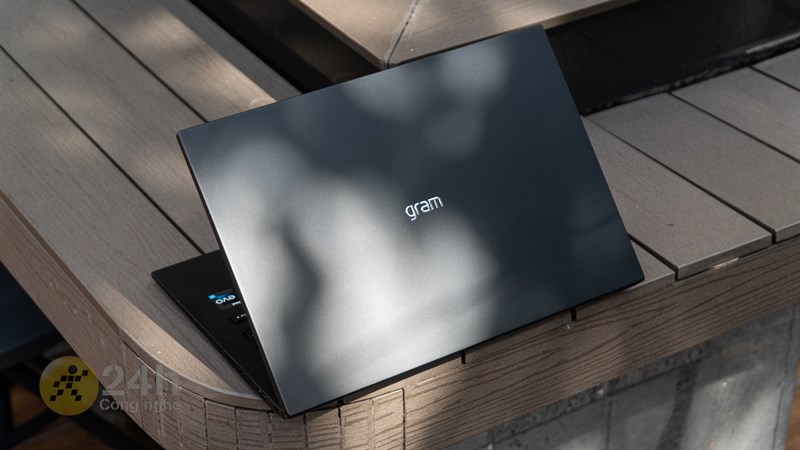 Đánh giá LG Gram 14 2023: Thiết kế mỏng nhẹ, hiệu năng ấn tượng