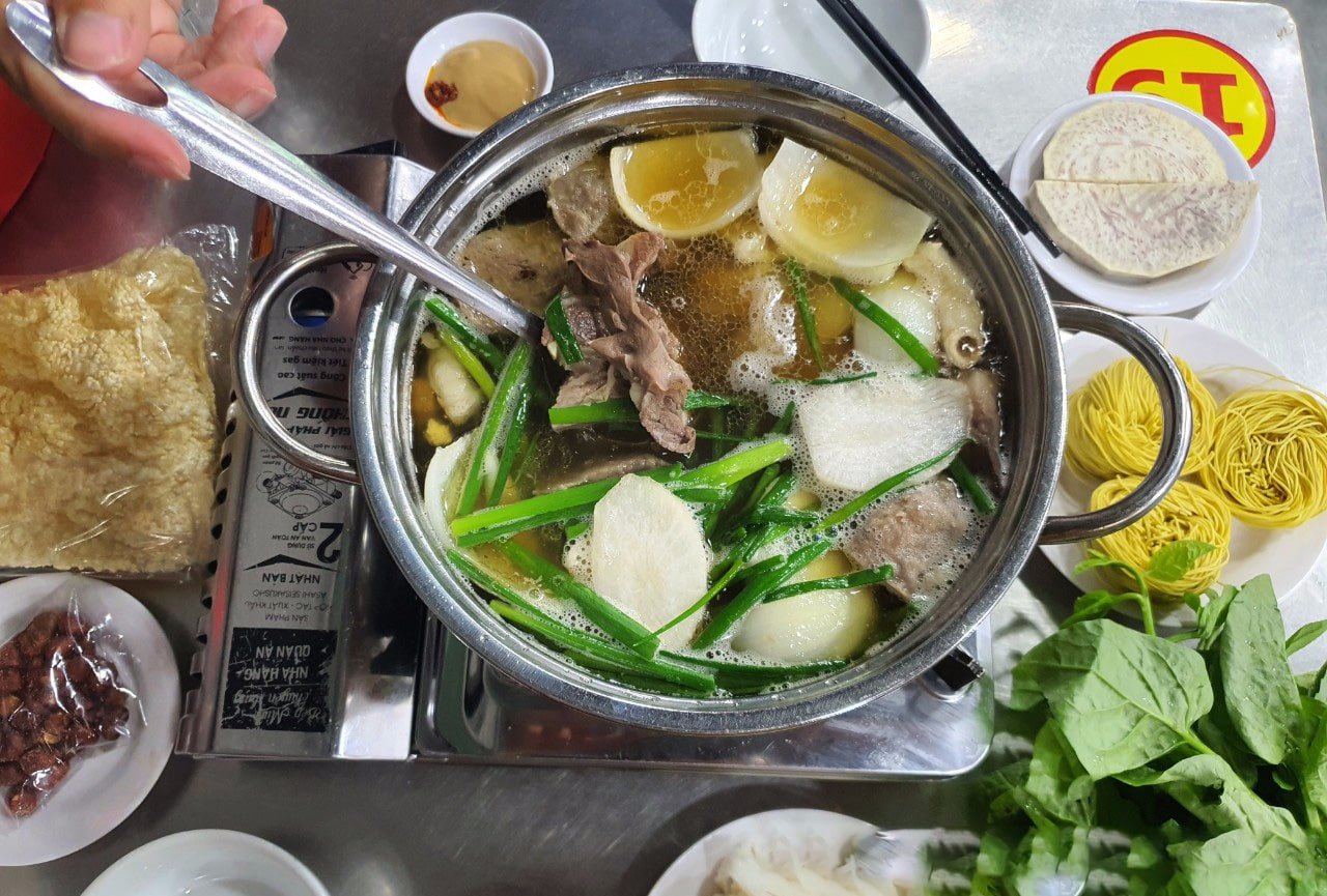 Những địa điểm Lẩu Hội An - Bảng xếp hạng 8 quán ngon không thể chối từ ...