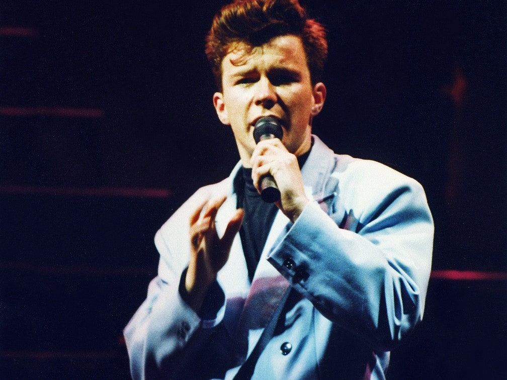 Bên Trong Sự Kiện Rickroll Lớn Nhất Thế Giới | MYTOUR