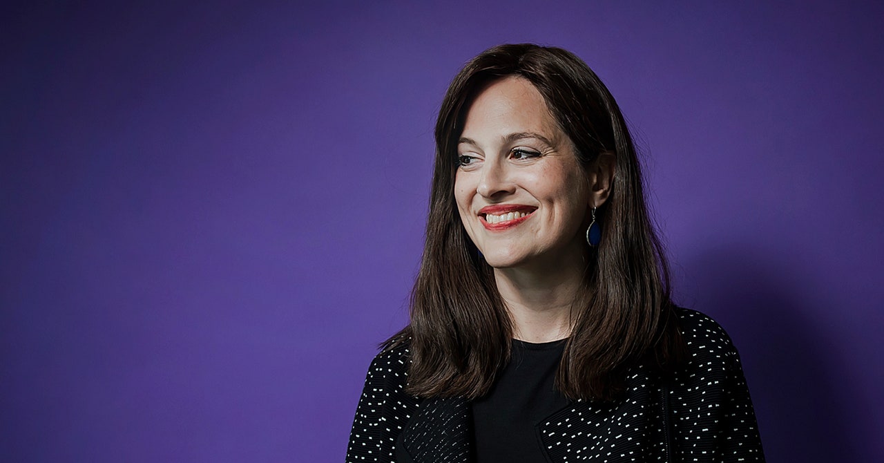 Những Gì Điều Khiến Nữ Trưởng Phòng An Ninh Mạng NSA Anne Neuberger Khó ...