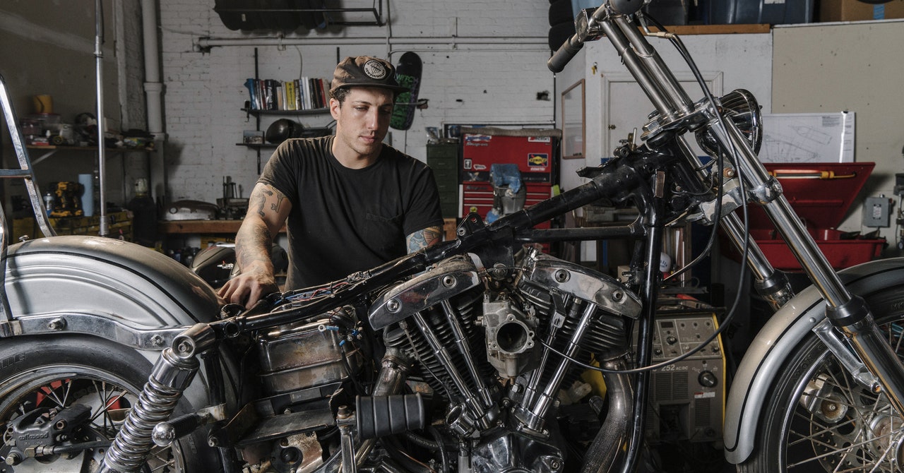 Thưởng thức sự phê phán trong quá trình tháo dỡ của một chuyên gia cơ ...