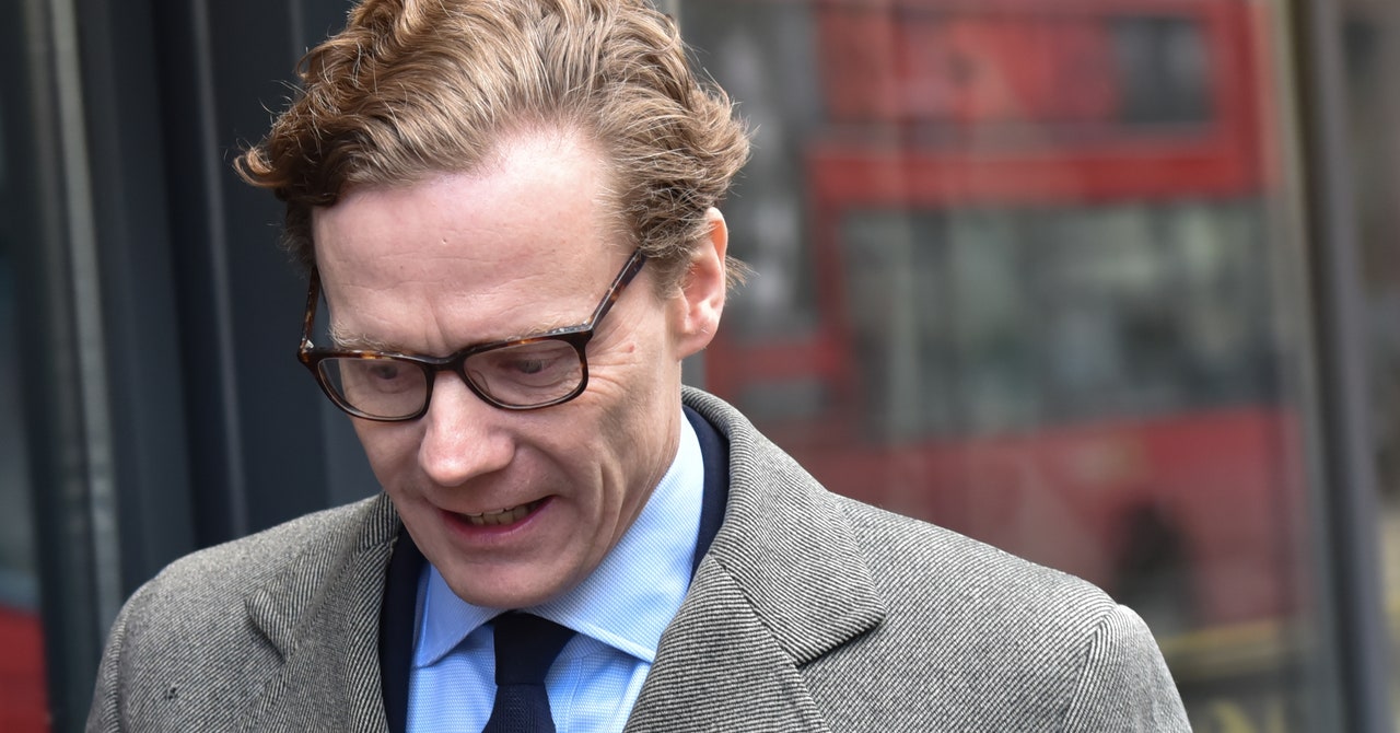Giám đốc điều hành của Cambridge Analytica, Alexander Nix, bị đình chỉ ...