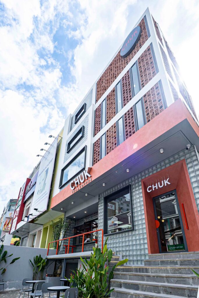 Chuk Tea & Coffee – Quán cà phê phong cách với gam màu cam tươi mới ...