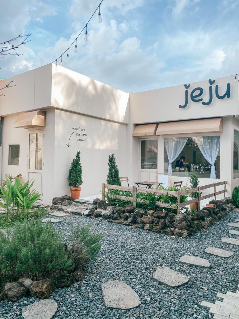 Jeju Coffee – Điểm hẹn yên bình mang hơi thở của Đảo Jeju ngay tại Hồ ...