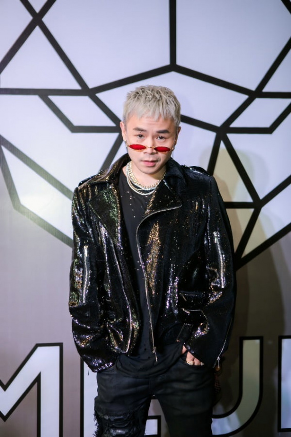 Khám phá phong cách thời trang và cách kết hợp trang phục yêu thích của ...