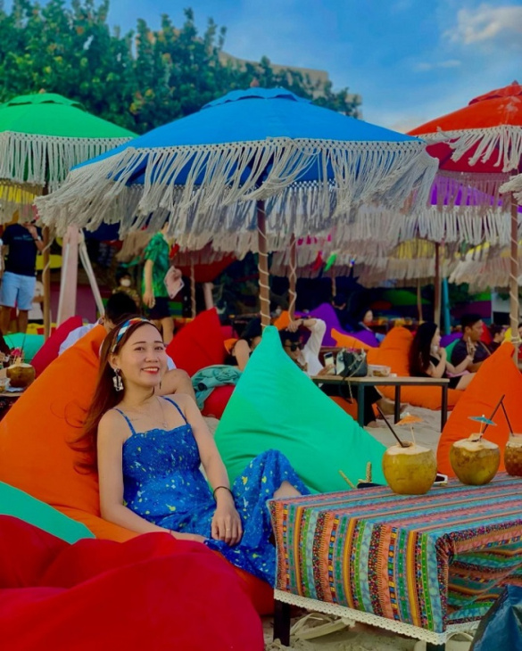 Colorful Beach Bar Vũng Tàu - 'thiên đường biển nhiệt đới' khiến giới ...