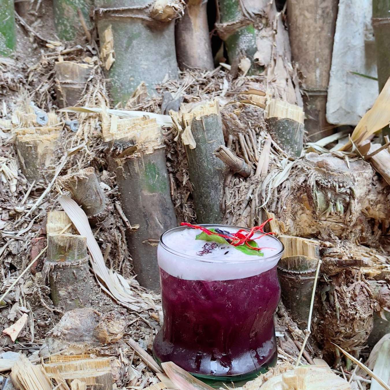 Khám phá không gian tuyệt vời của Trên Boong Concept - Quán cafe One ...