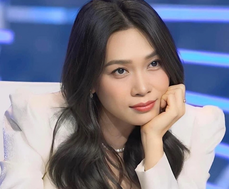 Top 10 Nghệ sĩ nổi bật nhất của Vpop - Mytour.vn