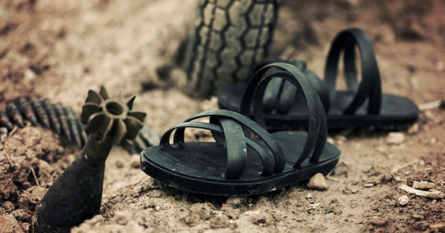 Top 7 Dàn ý thuyết minh về đôi dép lốp thời kháng chiến - lớp 8 độc đáo ...