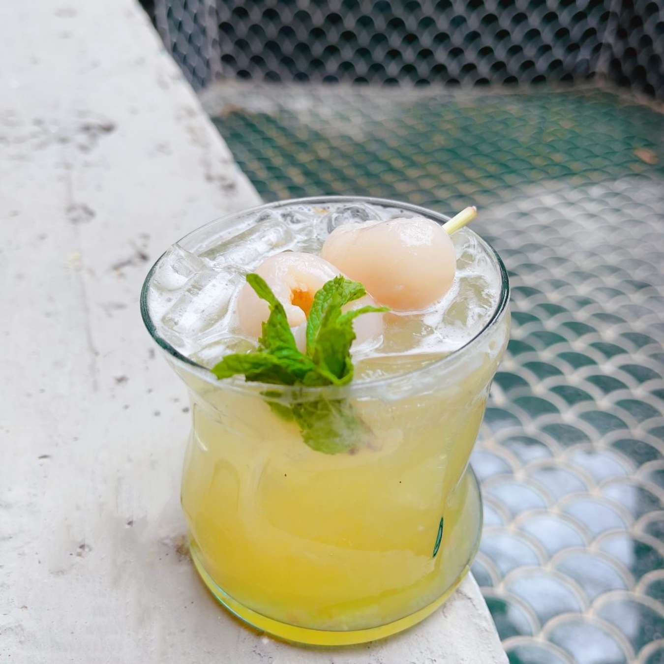 Khám phá không gian độc đáo của Trên Boong Concept - Quán cà phê One ...