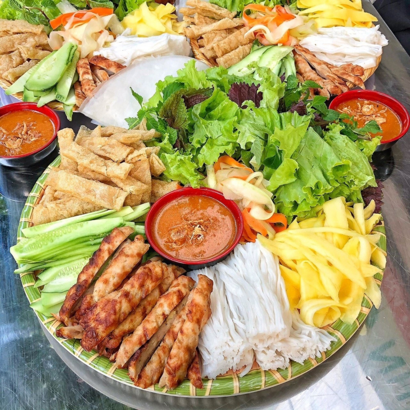 Top 11 Địa Điểm Nem Nướng Nha Trang Hấp Dẫn Ở Quận Cầu Giấy, Hà Nội - Mytour.vn