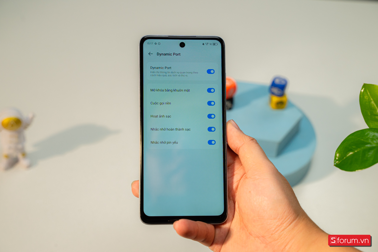 Trải nghiệm Tecno Spark 20: Thiết kế độc đáo với 3 camera, tích hợp ...