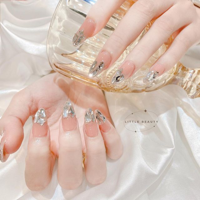 TOP 25+ Mẫu Nail Đơn Giản Sang Trọng Đẹp Nhất 2024 | Mytour