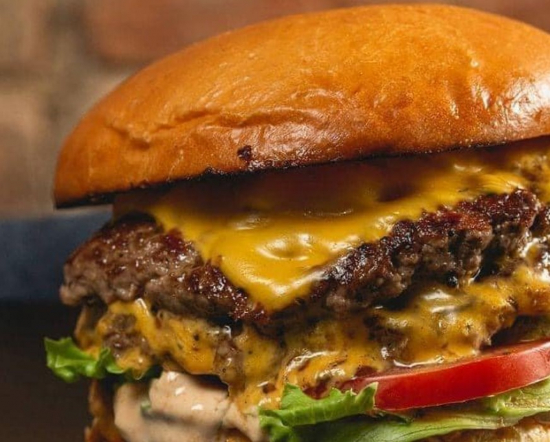 Top 17 địa điểm phục vụ Hamburger ngon nhất tại Sài Gòn
