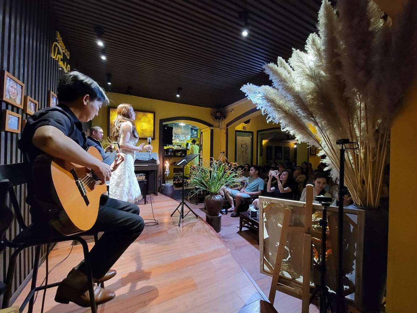 Khám phá 15 quán cafe nhạc sống Hà Nội tuyệt vời mà bạn không nên bỏ lỡ