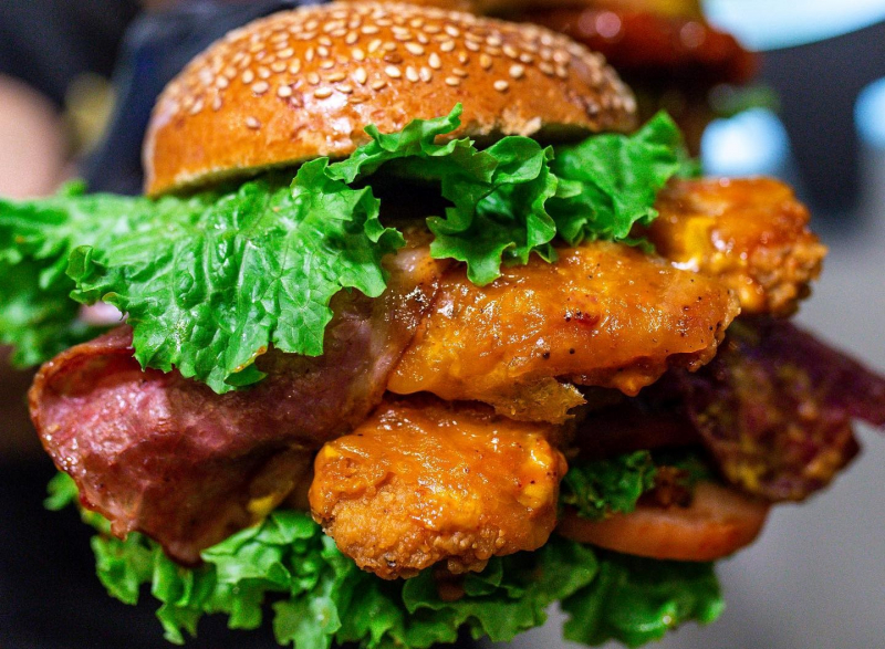 Top 14 Địa điểm phục vụ hamburger ngon nhất tại Hà Nội - Mytour.vn