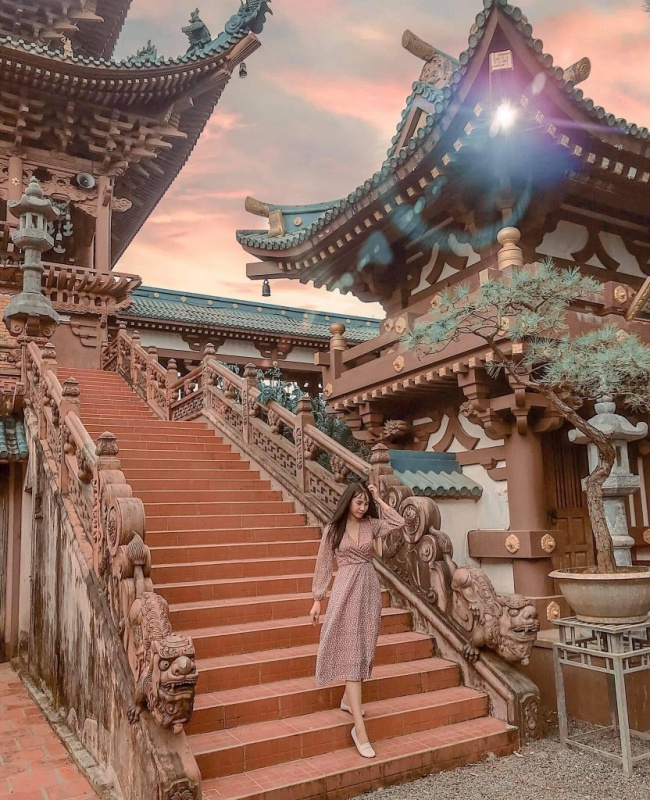 Top 15+ cách tạo dáng chụp ảnh ở chùa diệu dàng, duyên dáng, thanh lịch, theo xu hướng năm 2023 ...