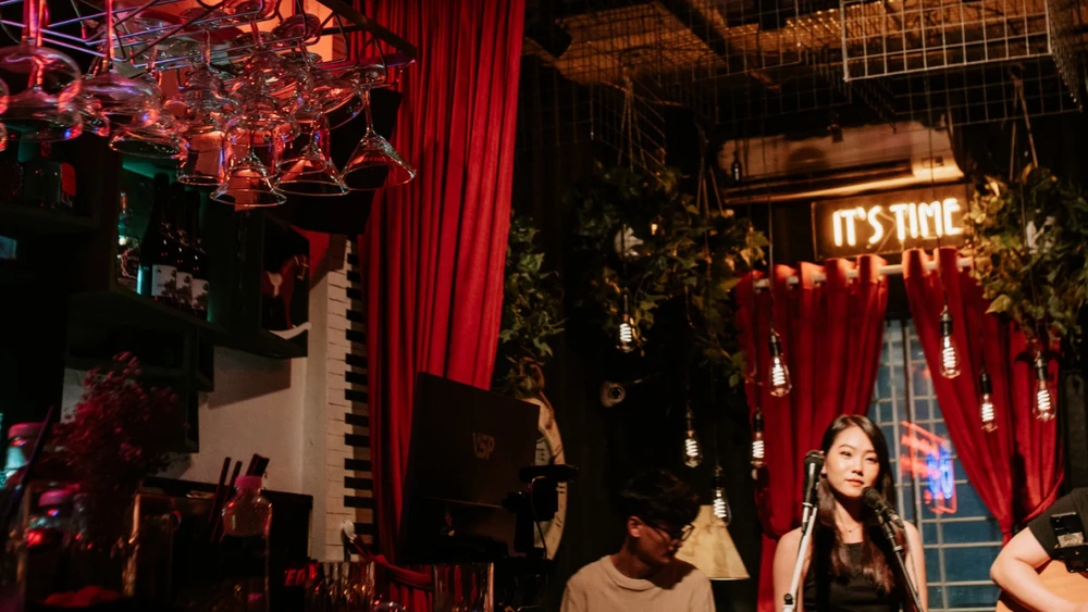 Top 15 Quán Cafe Acoustic và Acoustic Bar Độc Đáo ở Sài Gòn - Blog của ...