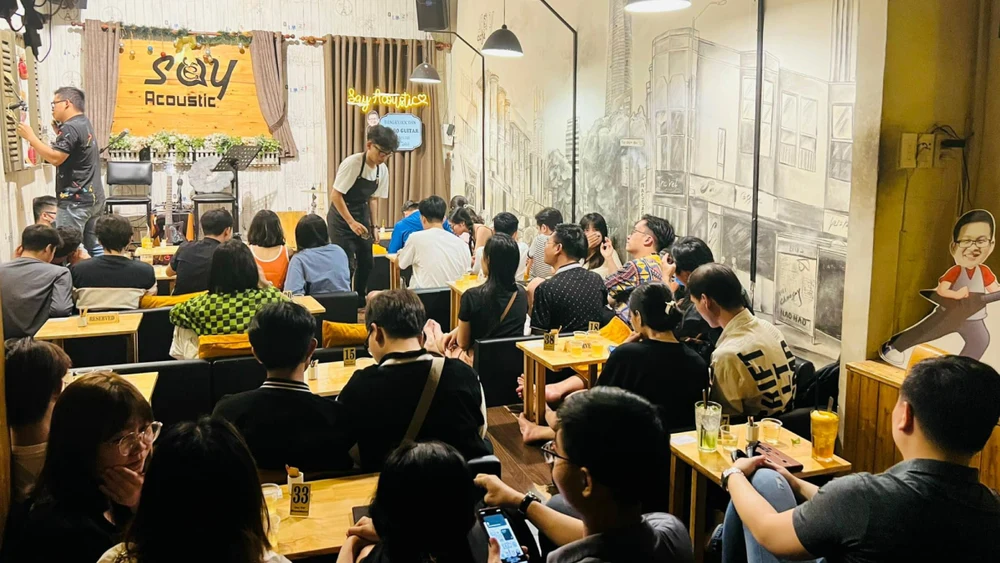 Top 15 Quán Cafe Acoustic và Acoustic Bar Độc Đáo ở Sài Gòn - Blog của ...