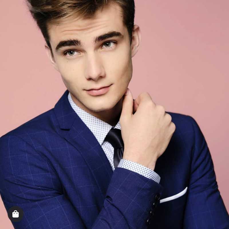 Top 10 Gương mặt Mẫu Nam Đình Đám Trên Thế giới - Mytour.vn