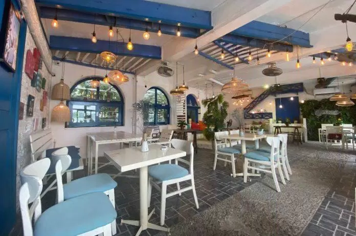 Top 20 quán cà phê đẹp ở Hà Nội để đội ngũ sống ảo thỏa mãn đam mê chụp ảnh - ALONGWALKER