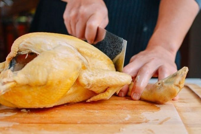 Bí quyết chặt gà ĐẸP toàn diện chỉ trong 5 phút