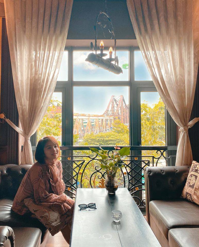 Serein Cafe & Lounge - không gian thư giãn với tầm nhìn độc đáo