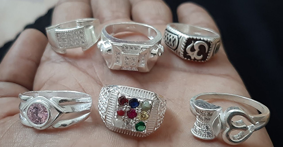 Tìm hiểu cách chọn mua nhẫn bạc nam và những tiêu chí không thể bỏ qua - Mytour