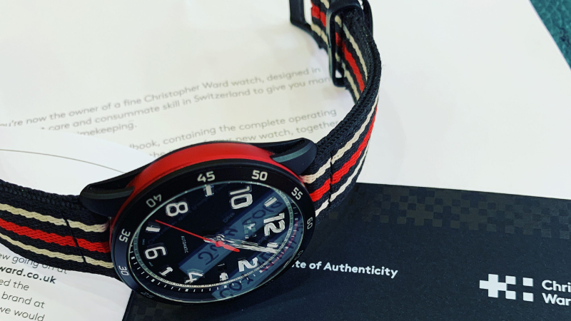 Khám Phá Đồng Hồ Christopher Ward - Huyền Bí Từ Quốc Gia Nào? - Mytour