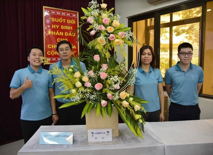 Top 1 cuộc thi cắm hoa - Mẫu cắm hoa vô địch