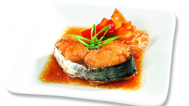 Savory Pineapple Braised Sapa Fish for a Rainy Day Meal - Mytour