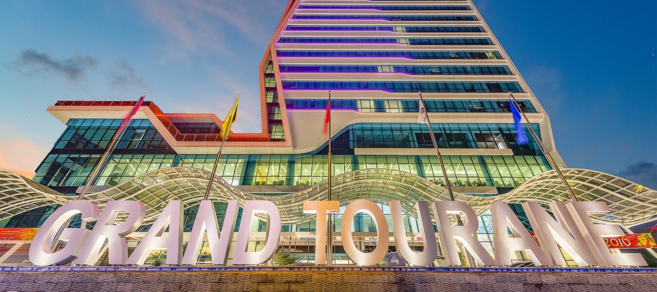 Exploring Grand Tourane - a 5-star beachfront hotel in Da Nang - Mytour ...