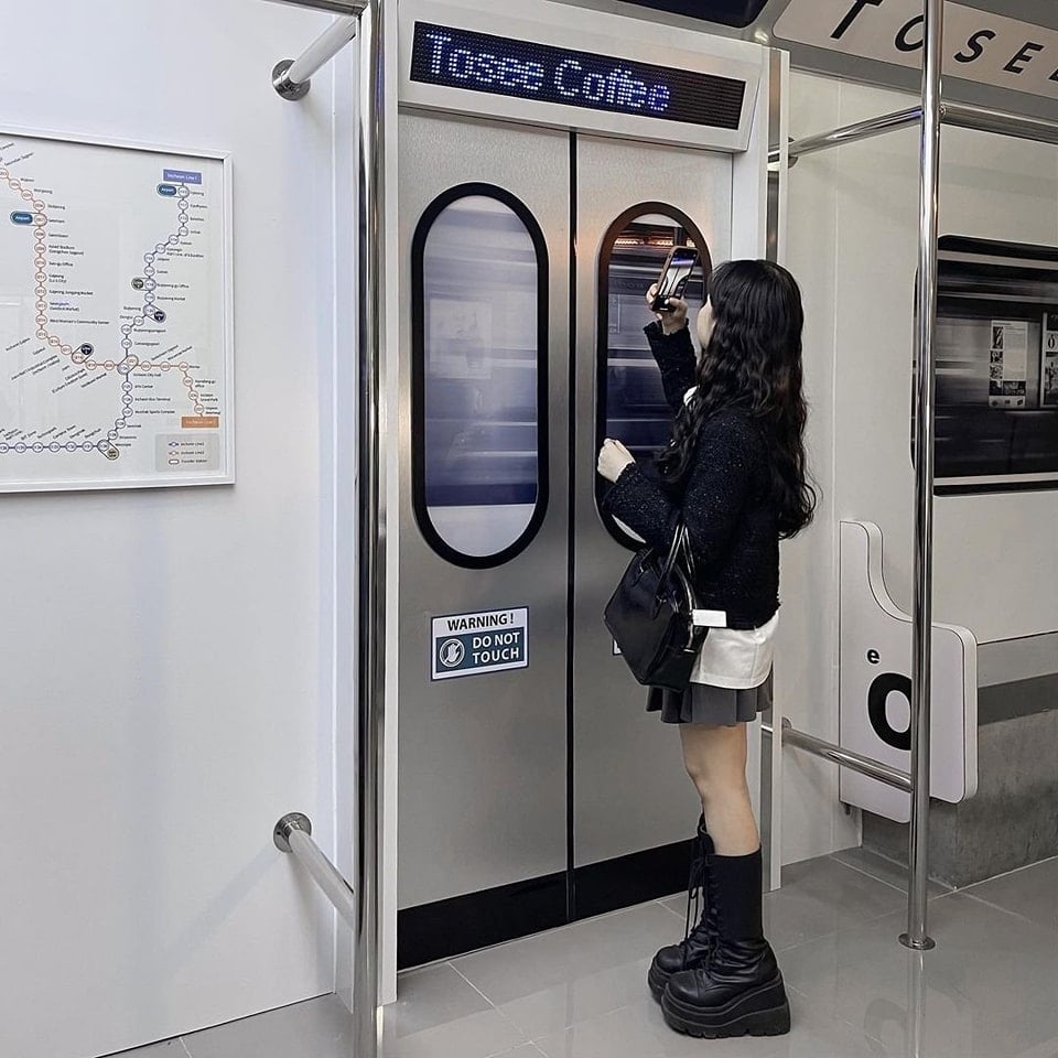 Explore the captivating allure of Tosee - a subway-themed coffee spot ...