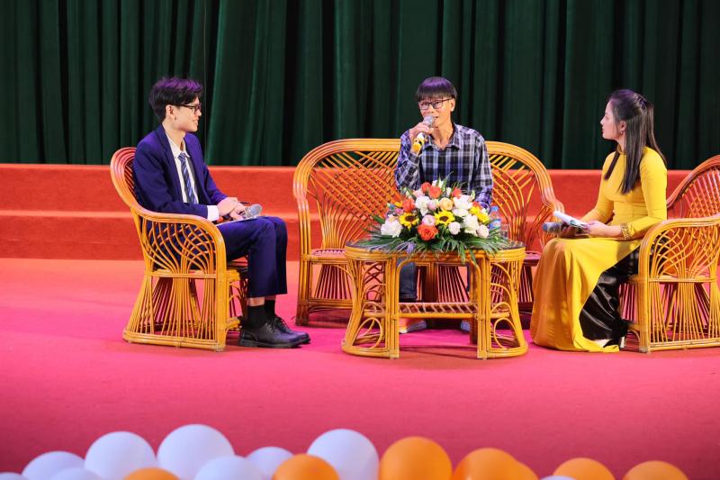 Mytour.vn's Top 10 Best Poems by Poet Nguyễn Lãm Thắng