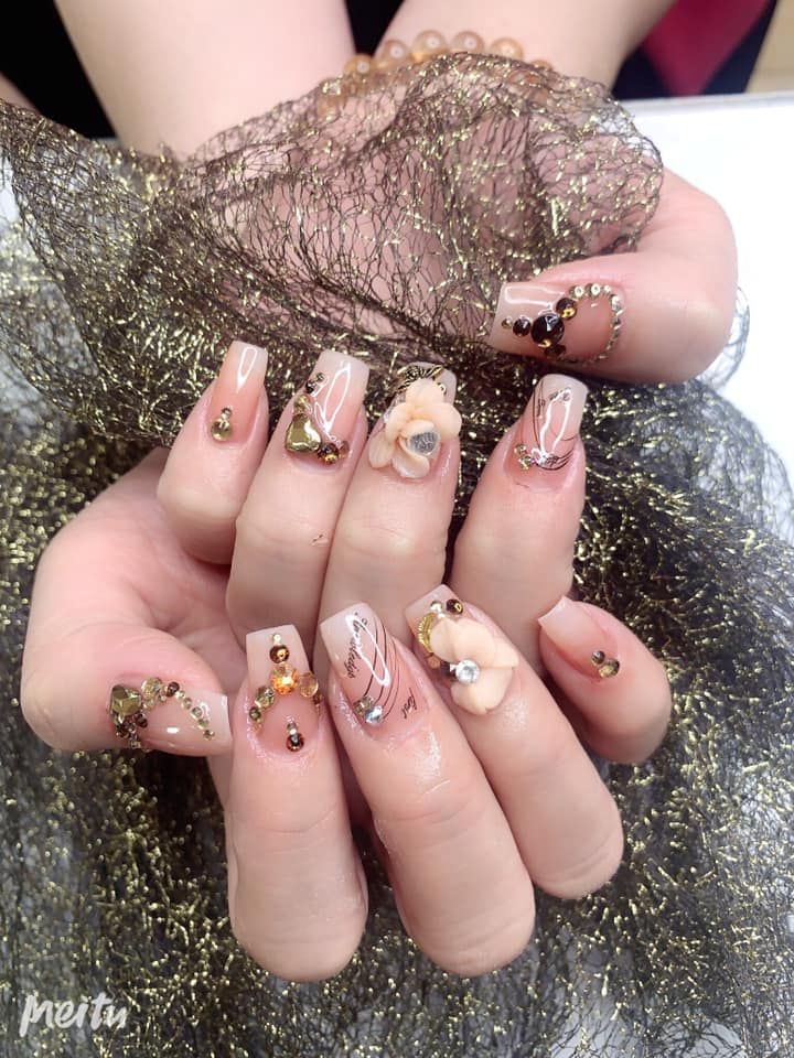 Discover the Top 5 Exquisite Nail Salons in Mê Linh, Hanoi - Mytour.vn