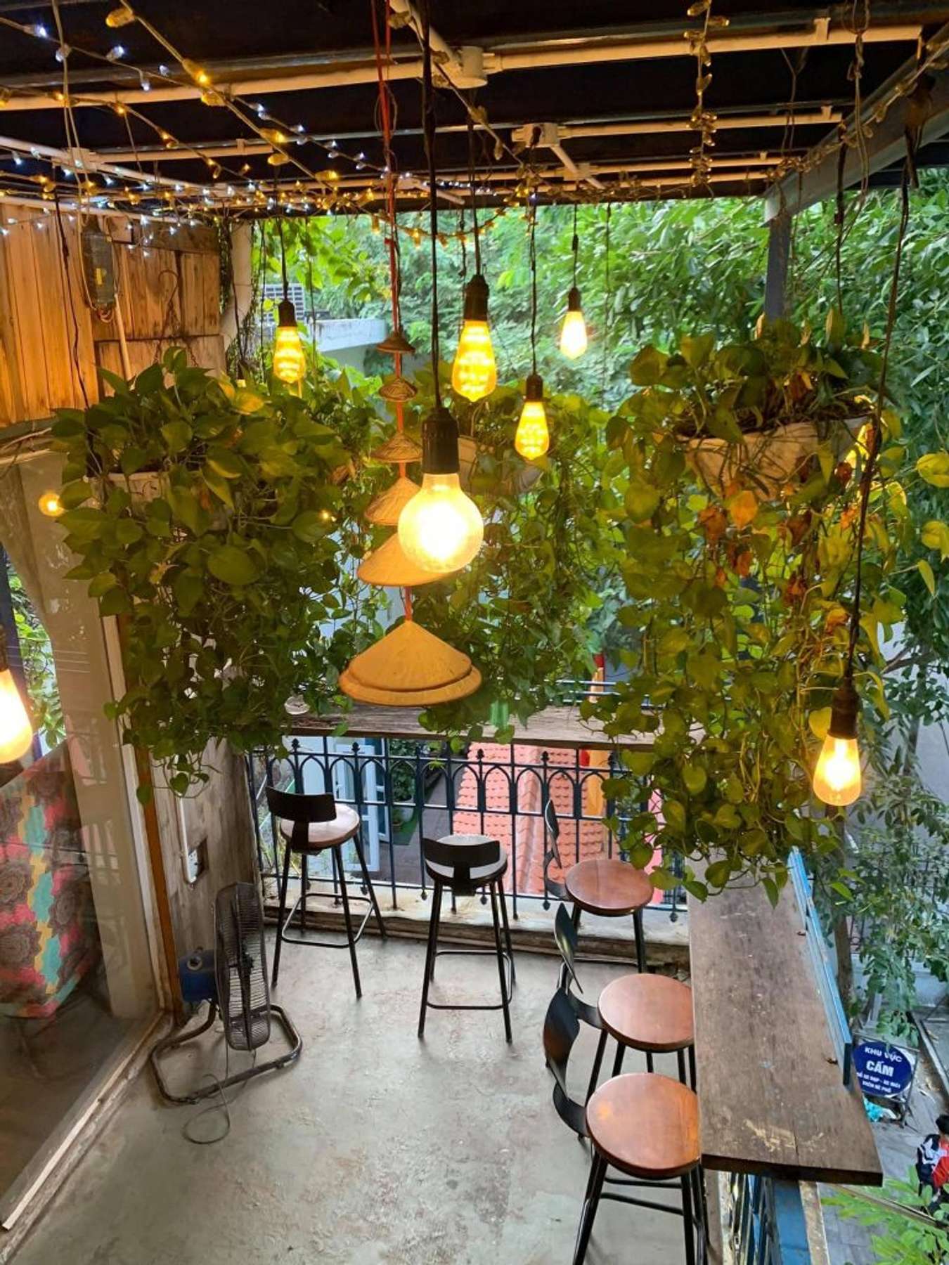 Explore 15 enchanting cafes in Hanoi that will make you want to stay ...