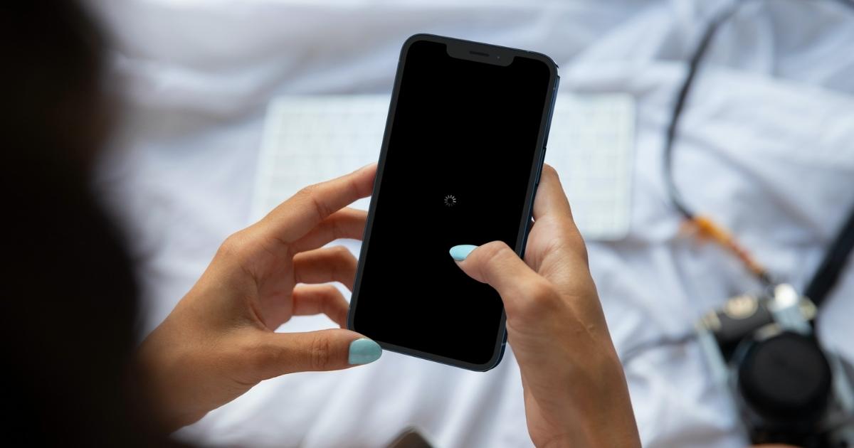 Effective Tips to Resolve iPhone Powering On Issue