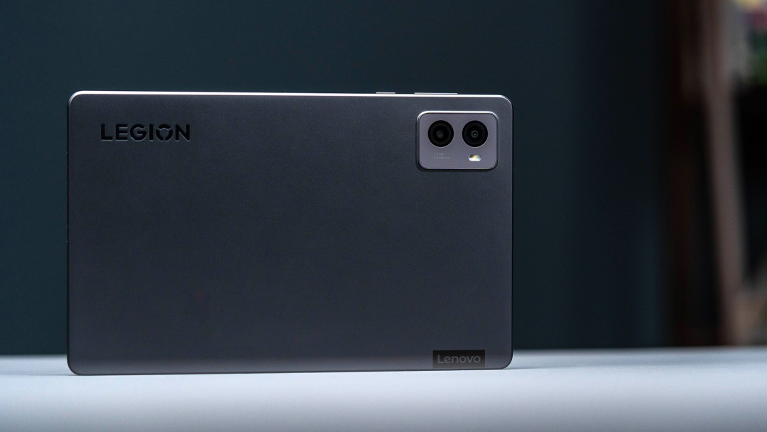 Explore the Legion Y700: Lenovo's Gaming Tablet featuring Snapdragon 8 ...