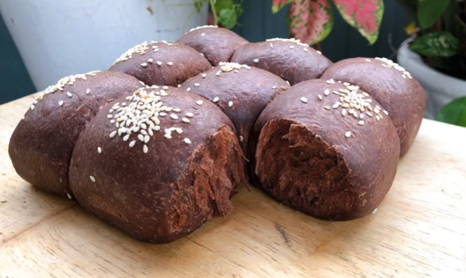 Irresistible Recipe: Decadent Chocolate Bread with Molten Chocolate ...