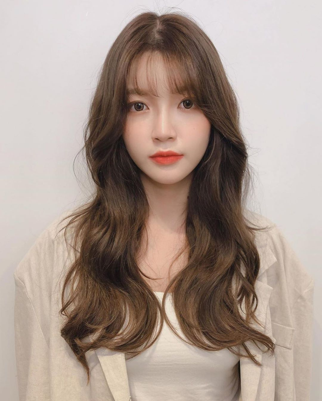 Discover the Top 10+ Naturally Alluring Korean Wavy Hairstyles | Mytour