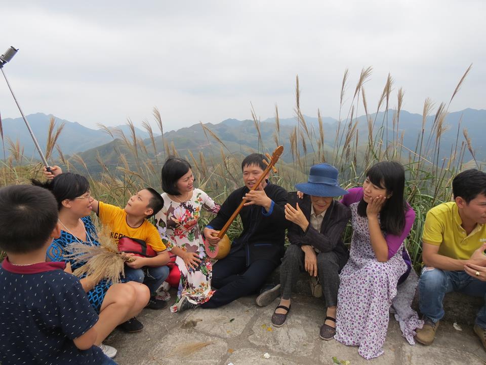 In the mesmerizing mountains of Binh Lieu, the Tày people passionately ...