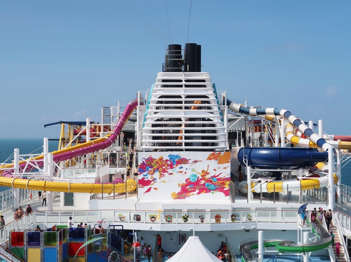 Top Experiences to Try on the Genting Dream Super Yacht - Mytour
