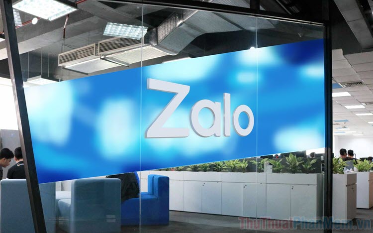 Discover how to dissolve Zalo groups and delete Zalo chat groups.