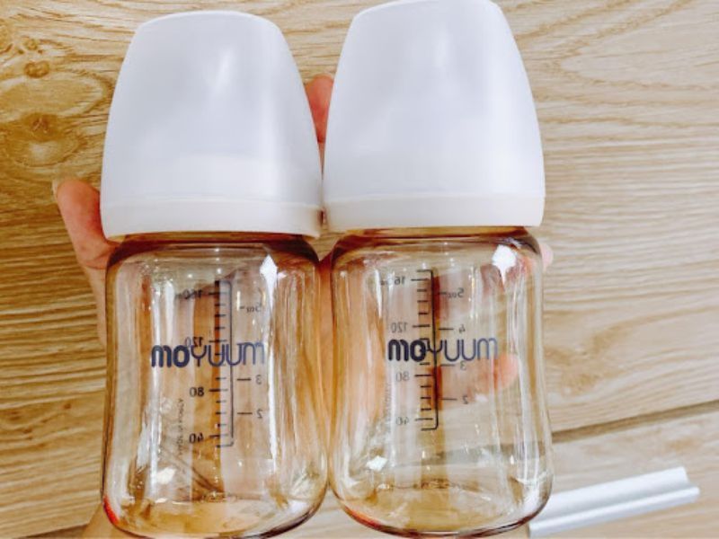 Đánh giá chất lượng bình sữa Moyuum 170ml