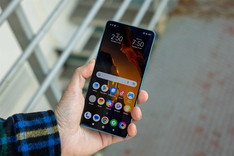 Những Điều Độc Đáo trên POCO F7: Snapdragon 7+ Gen 3, Màn Hình 2K+, Tần Số Quét 144 Hz