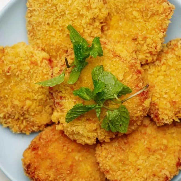 Indulge in a delightful chicken snack: Irresistible Crispy Fried Cheese ...