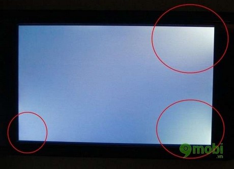 Bright Screen Woes - Recognizing Glare Issues on Smartphones