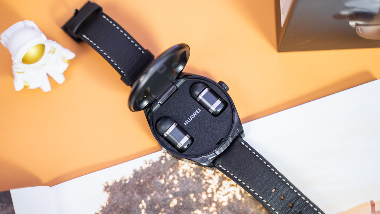 Hands-On with Huawei Watch Buds: A Unique Integration of Smartwatch and ...